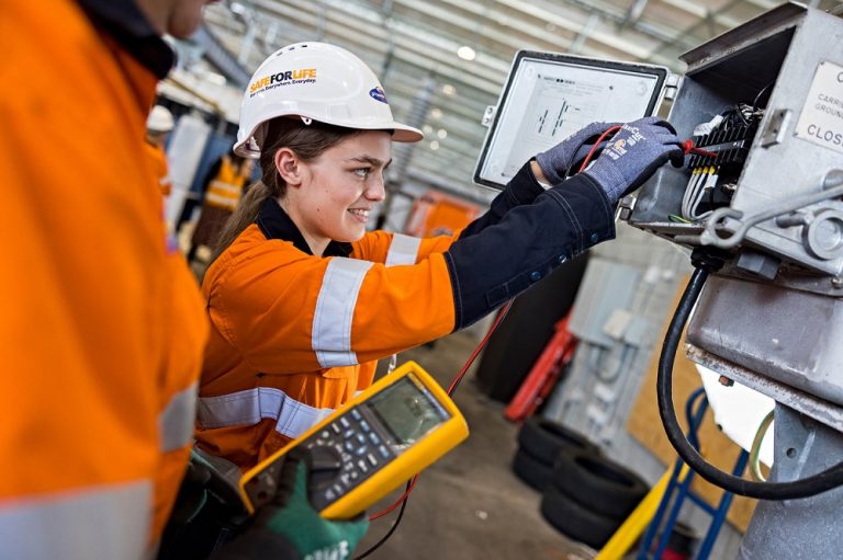 Powerlink Queensland | Explore Careers Australia