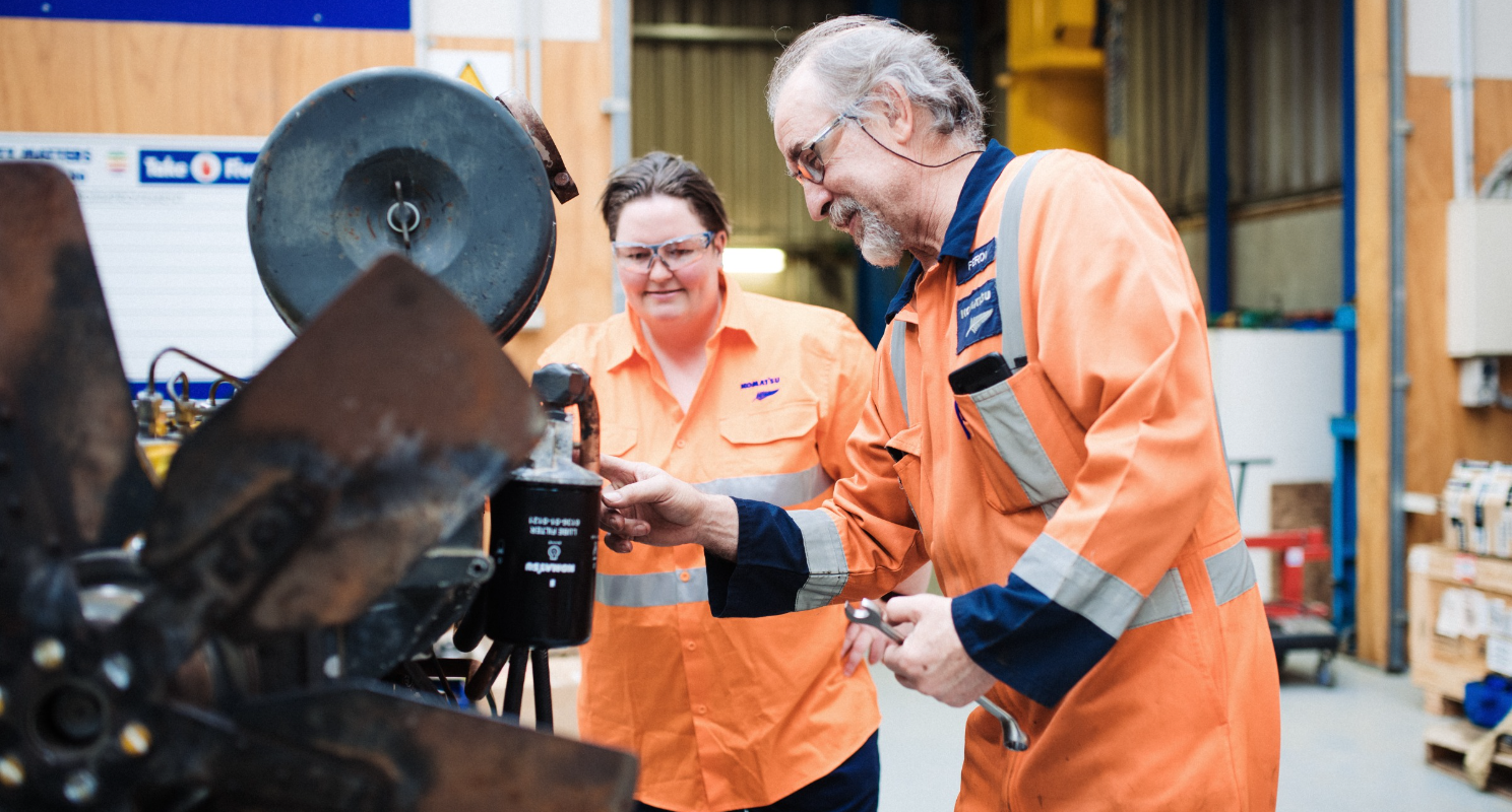 Don’t Throw Away Your Shot: Give Things a Go With Komatsu! | Explore Careers Australia